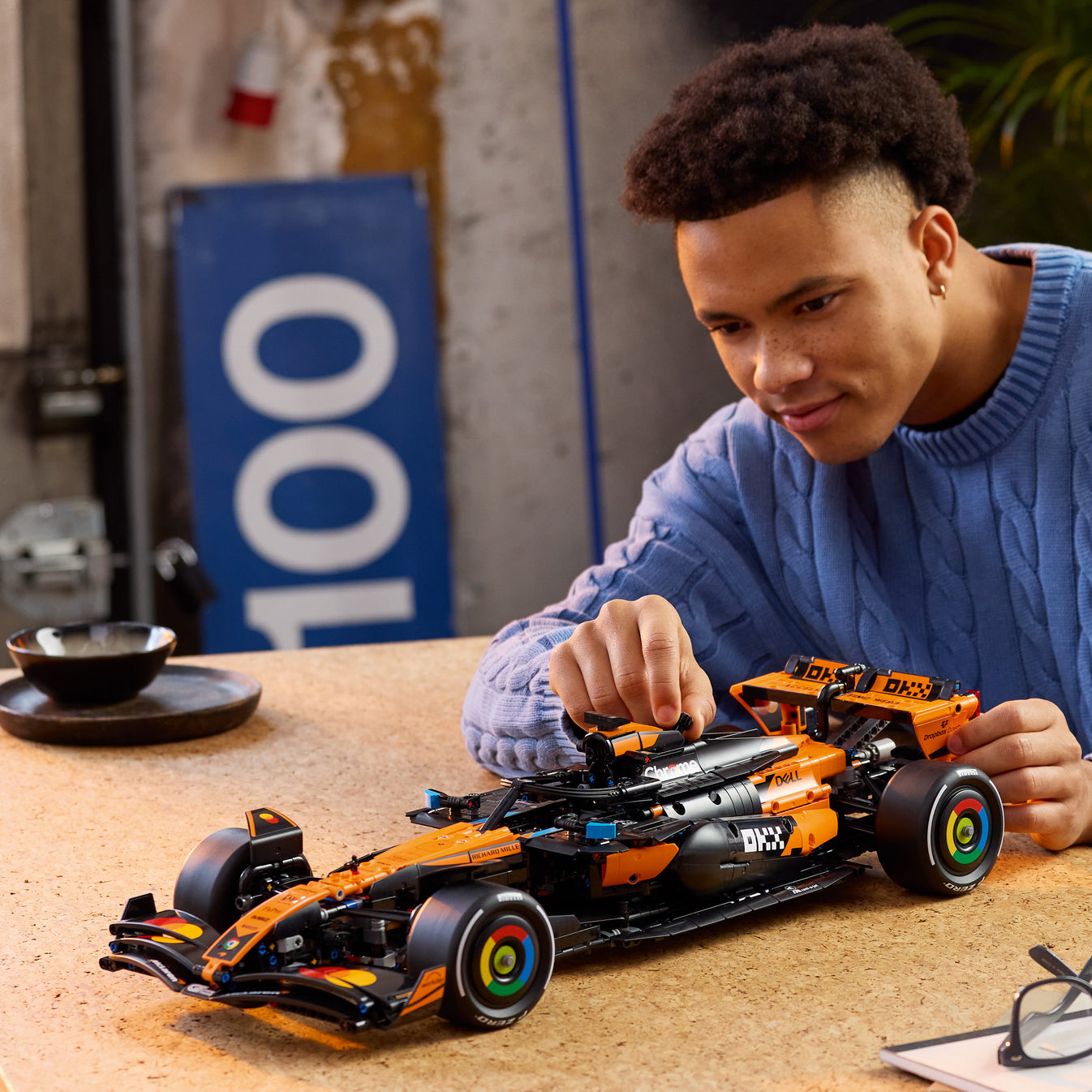 LEGO Technic: McLaren MCL39 F1 Car (42228) - Buy Kiwi Direct