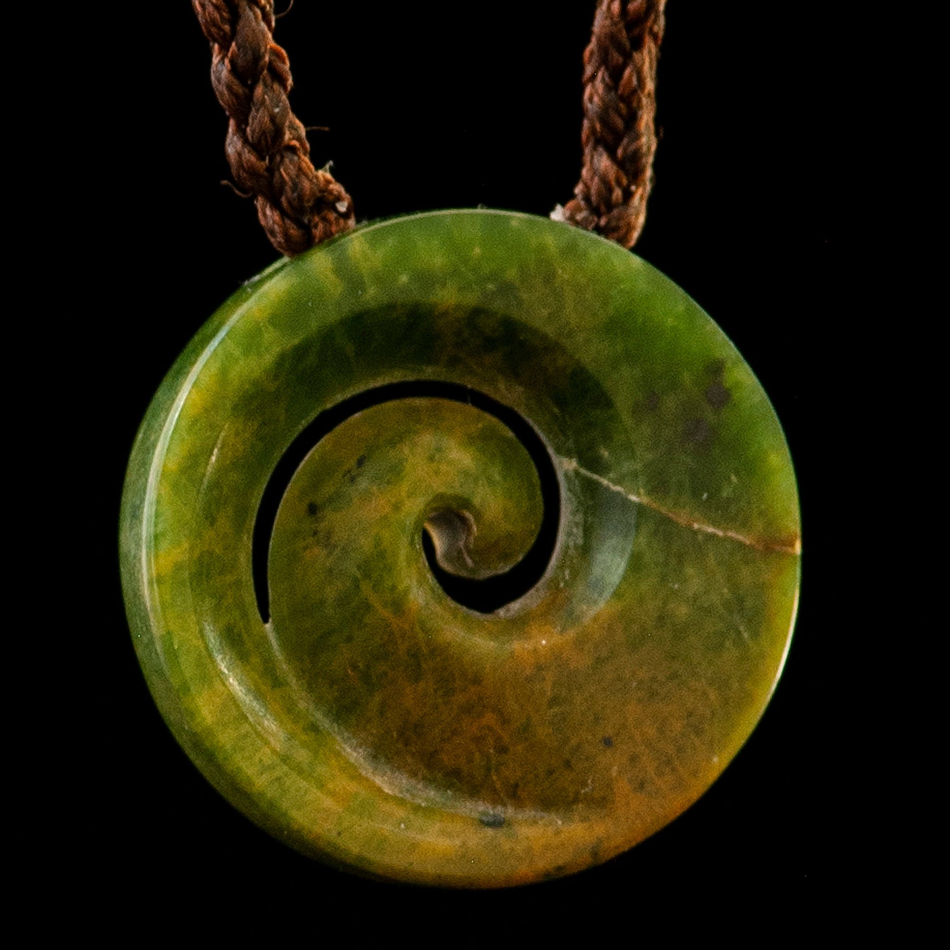 Batch of Jade Koru by Ernesto Ovalle (2 variants) Variant 2 Pendant ...